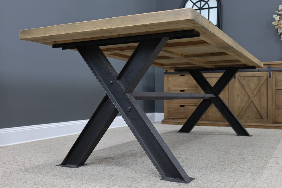 Lockhart Dining Table – McPhails Furniture