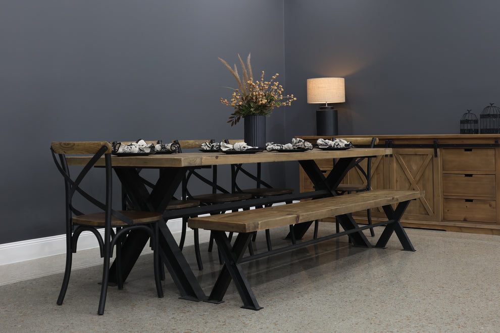 Lockhart Dining Table – McPhails Furniture