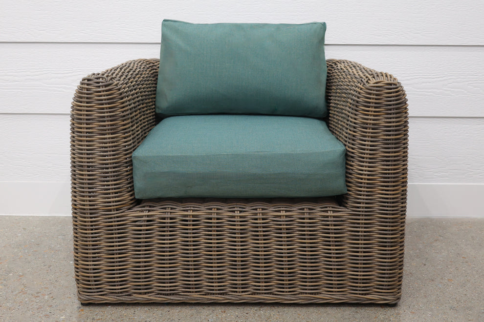 Mowbray 4 Piece Lounge Set – McPhails Furniture